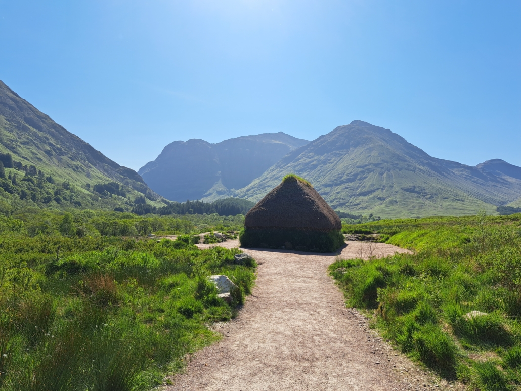 Glencoe Turf House - Serenity Scotland